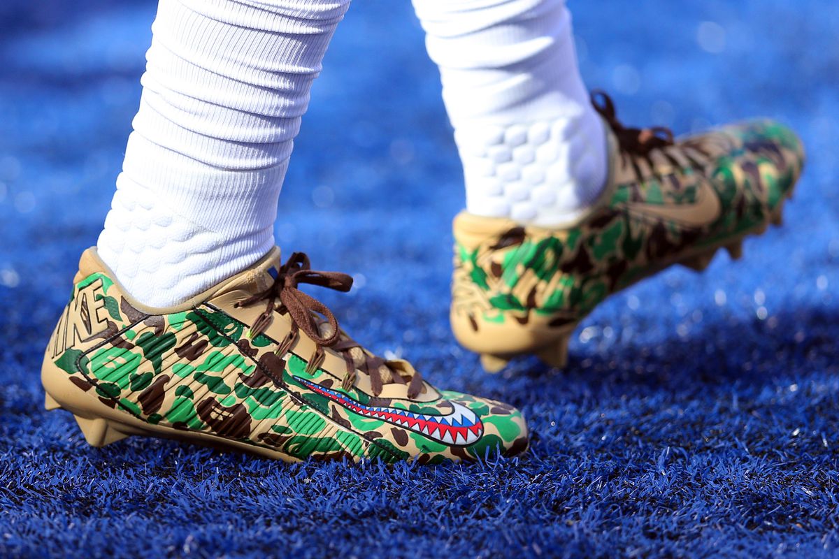 Custom Football Cleats: Complete Buying Guide – Playbook Cleats
